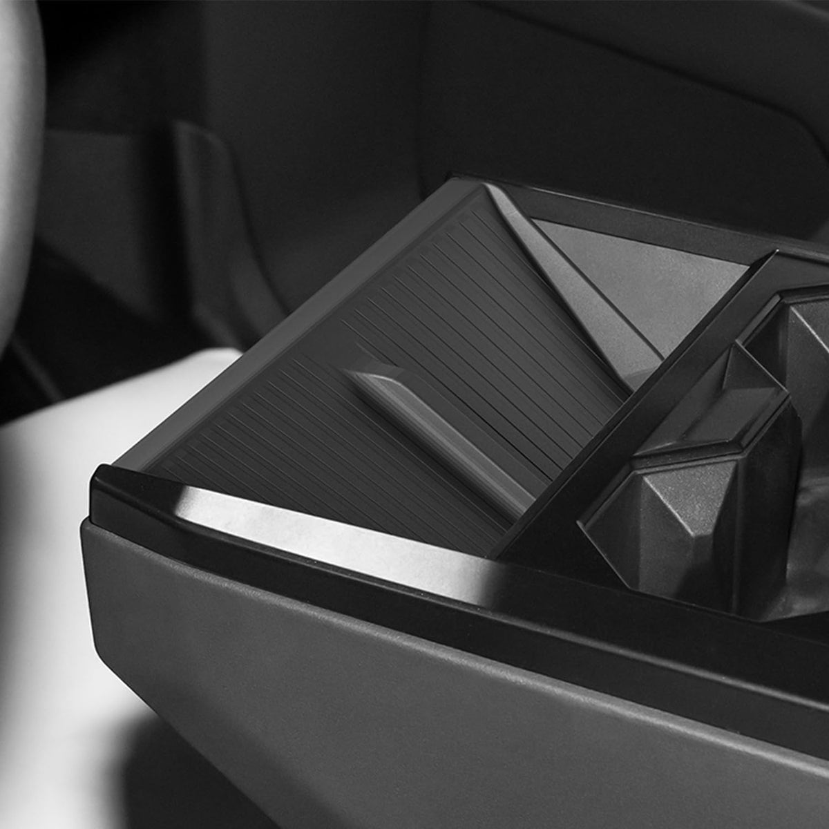 Cybertruck Center Console Charging Dock Silicone Rubber Liner - Black ...