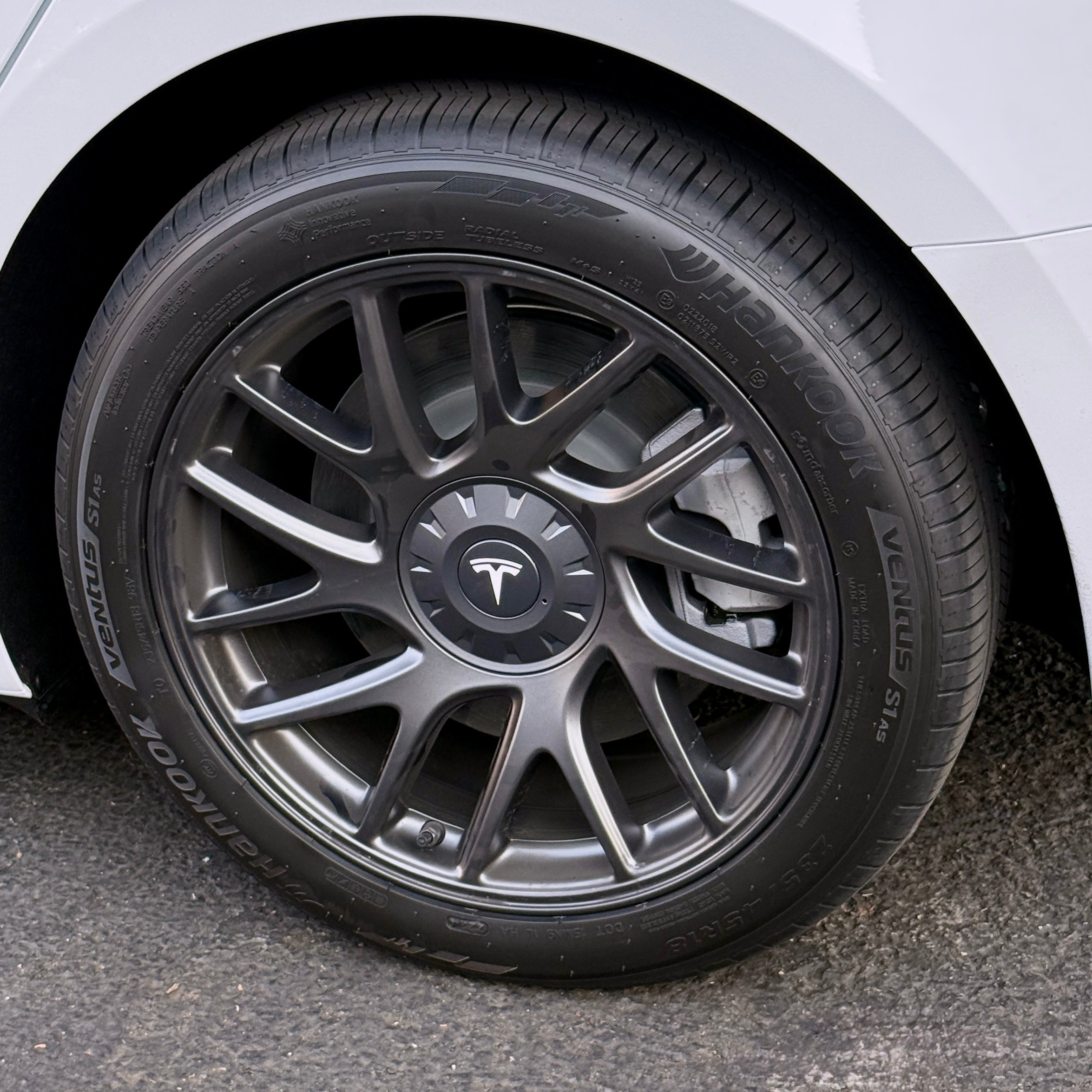 2024+ | Model 3 Highland Refreshed 18" Photon Center Wheel Hubs in Whe ...