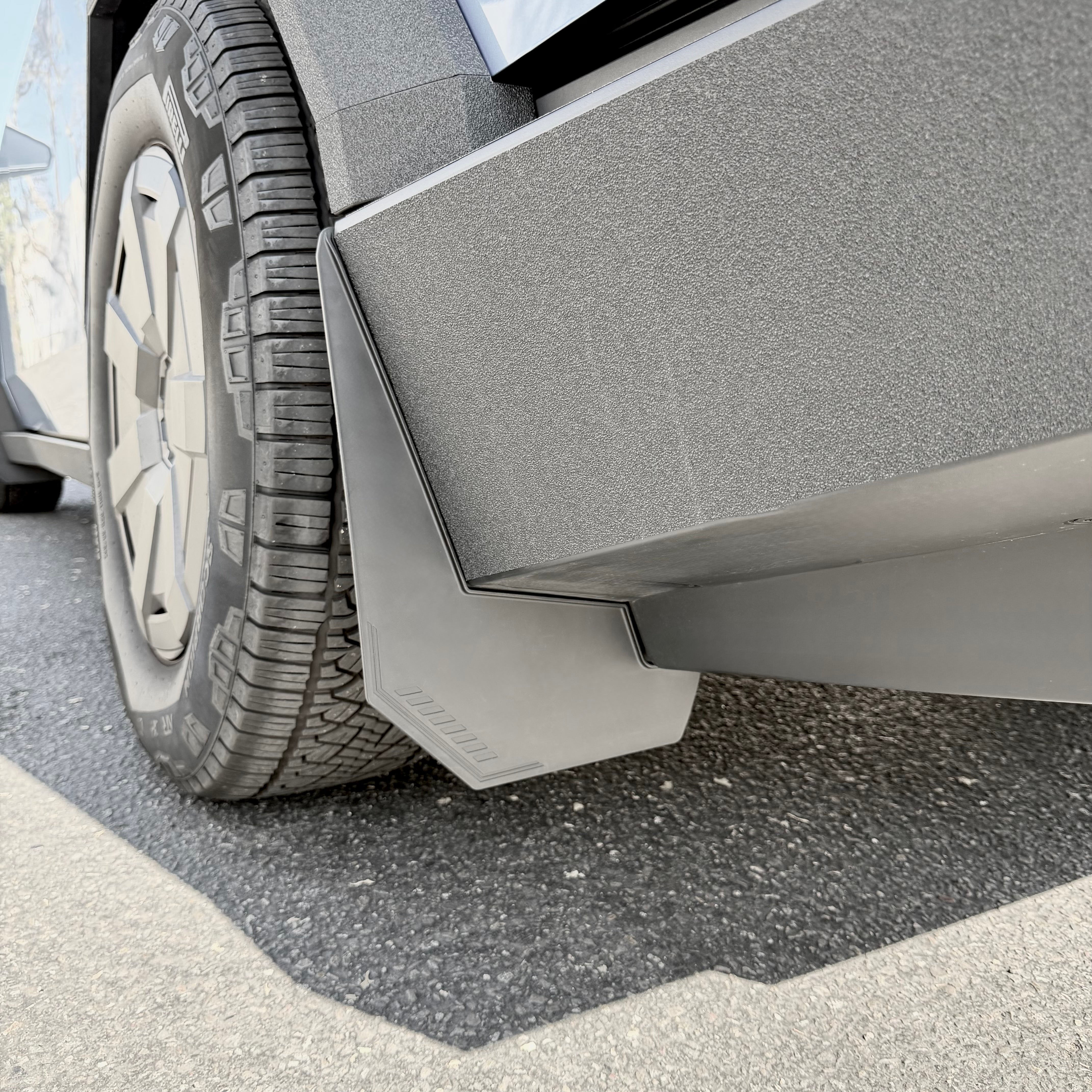 Cybertruck Mud flaps Bendable & Flexible - Screwless (Gen. 2) (Set of ...