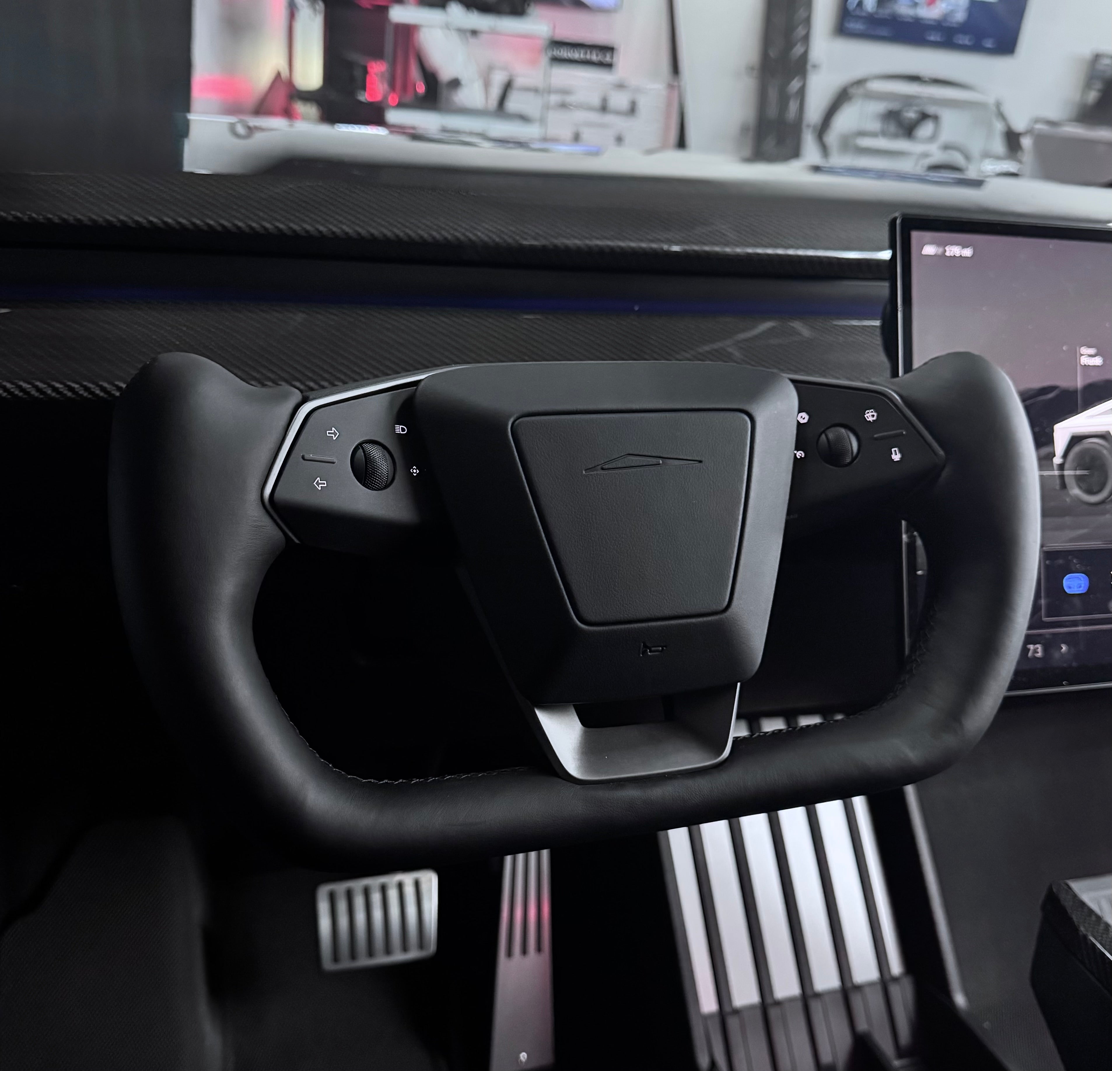 Cybertruck Heated Napa Leather Yoke Steering Wheel – OEM Core – RPM ...