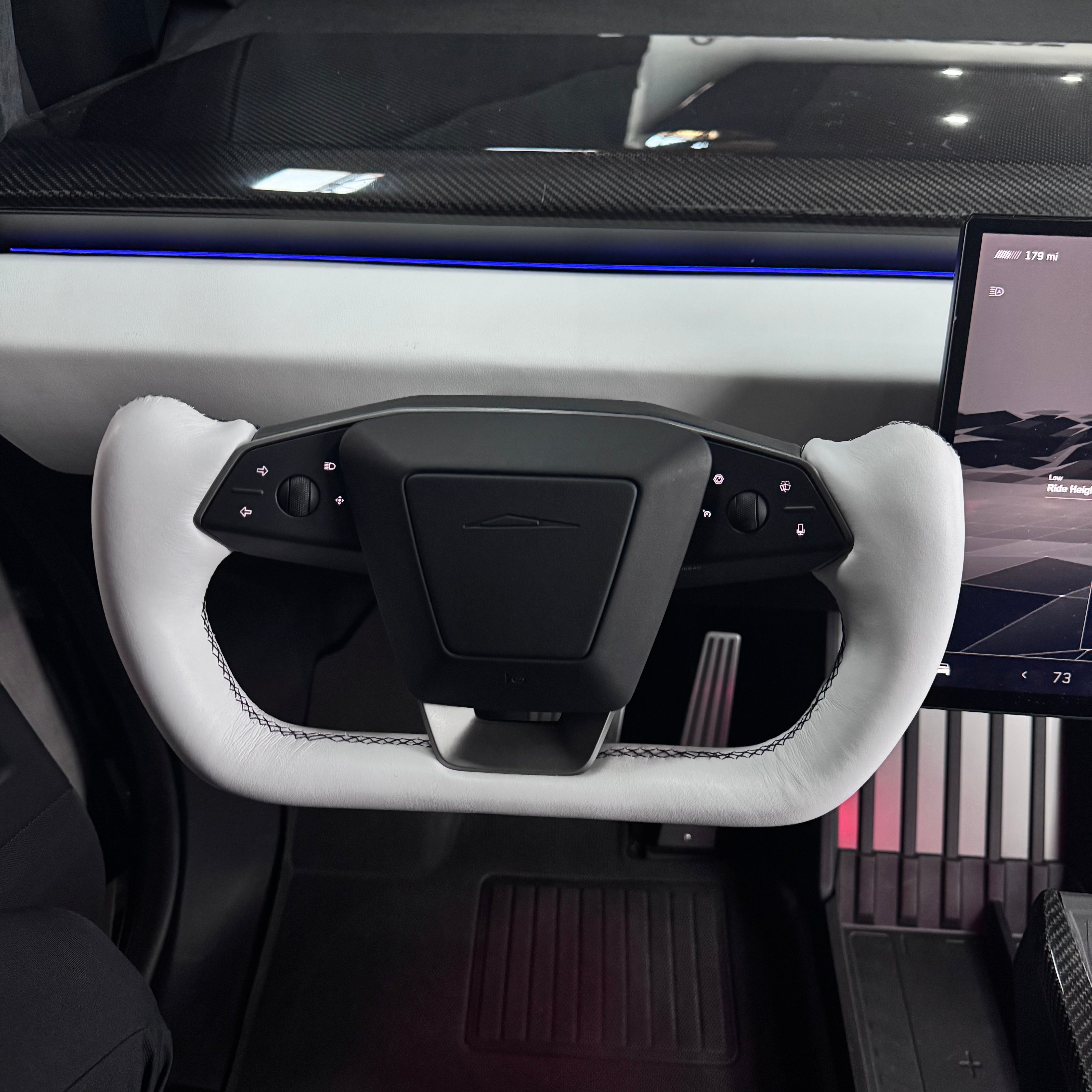 Cybertruck Heated Napa Leather Yoke Steering Wheel – OEM Core – RPM ...