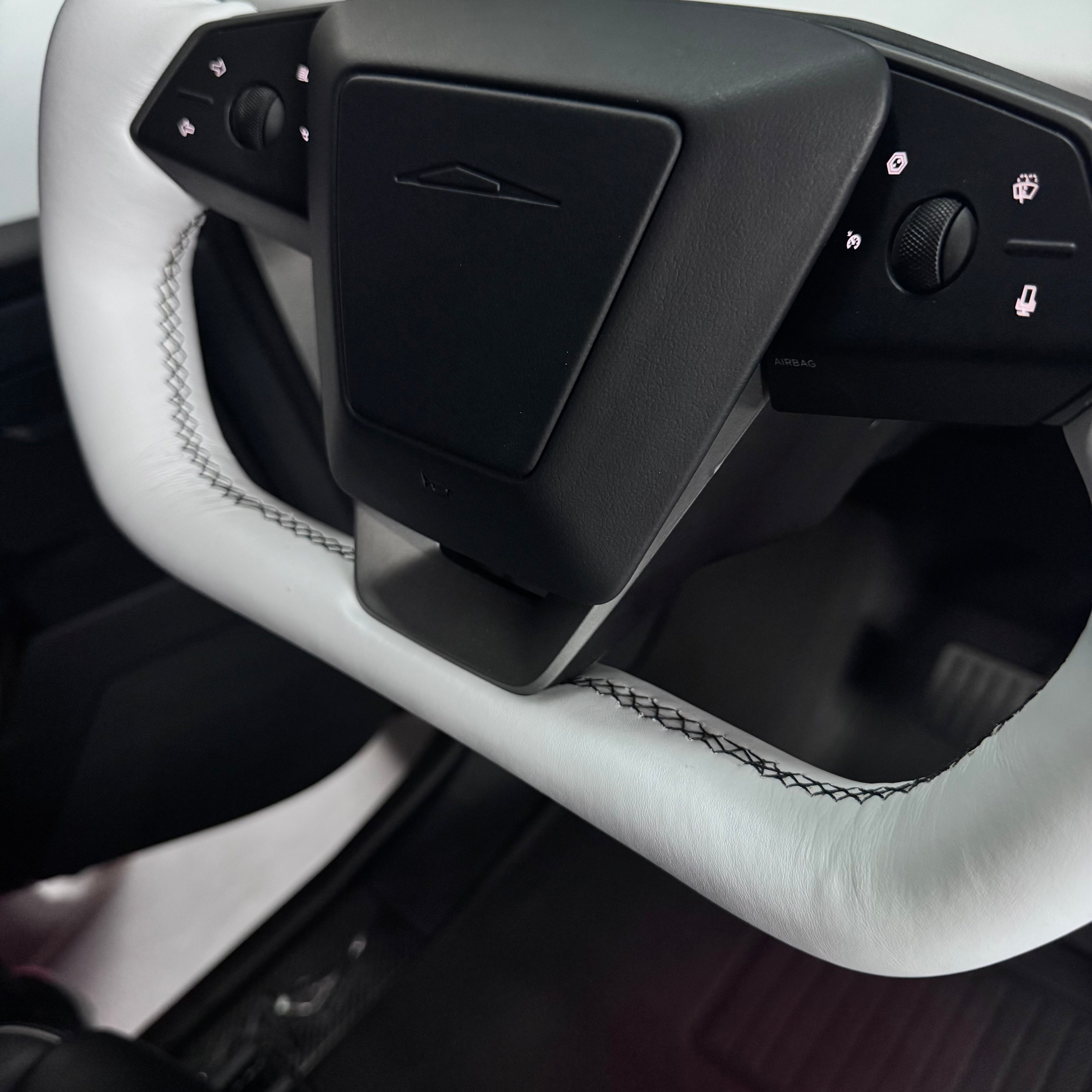 Cybertruck Heated Napa Leather Yoke Steering Wheel – OEM Core – RPM ...