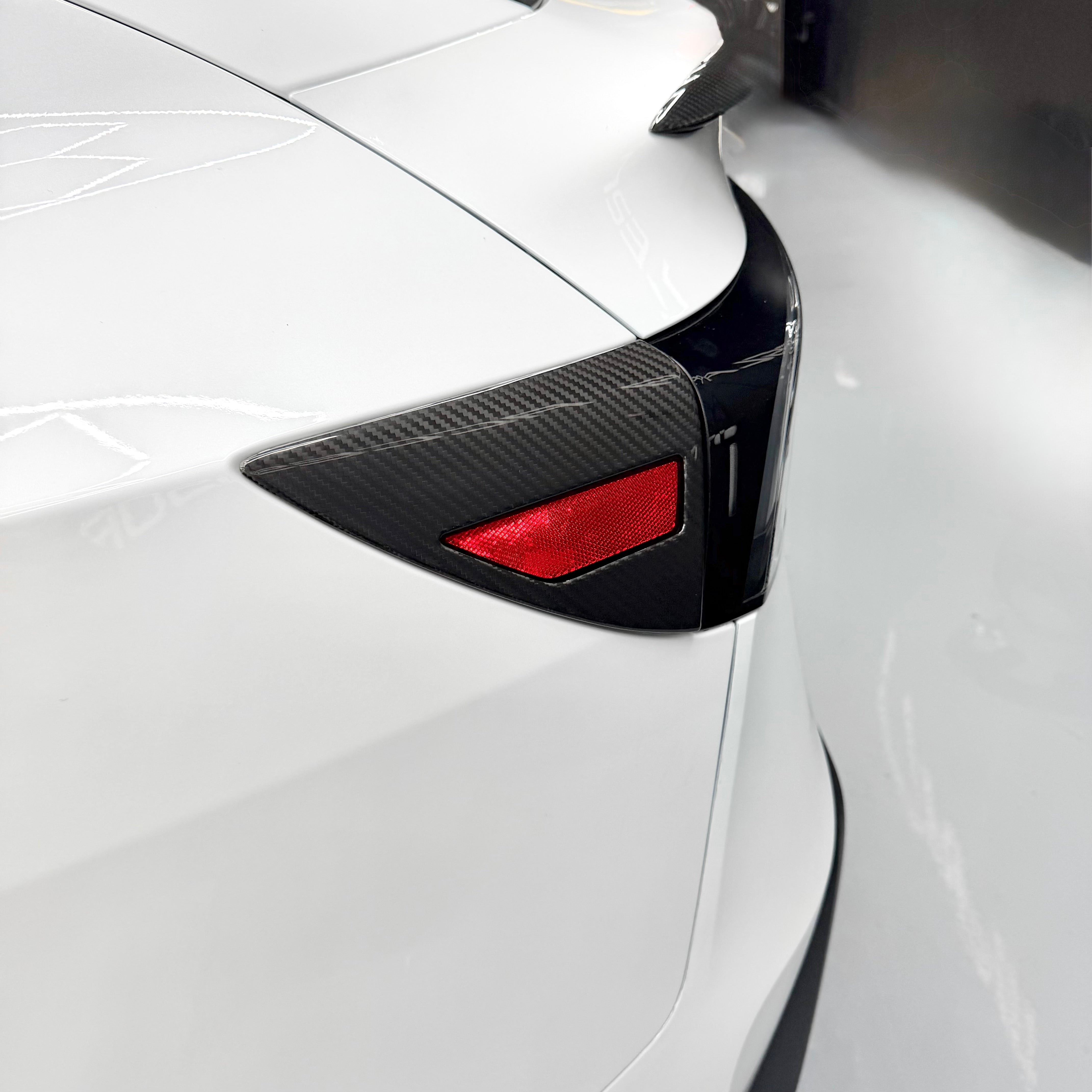 2026+ | Model Y Juniper Refreshed Charging Port Overlay (1 Pair) - Rea ...