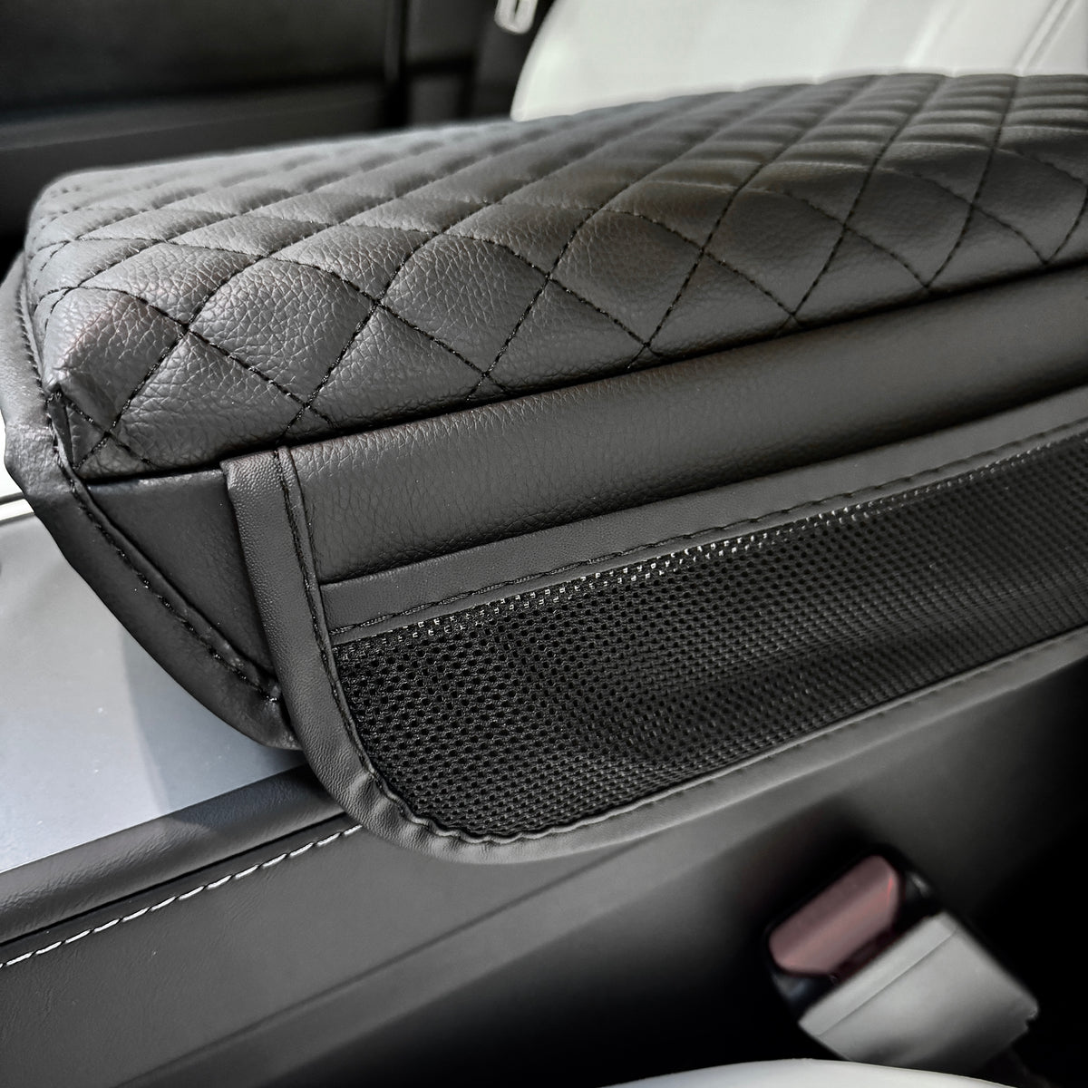 Model 3 & Y Padded Armrest Cover with Side Pockets - Version 2 (Black ...