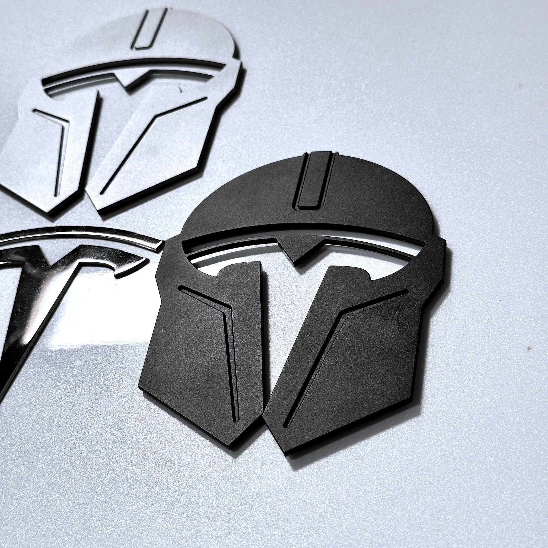 Model 3 & Y Mandalorian T Logo Overlay Emblem Badge - Front Hood – RPM ...