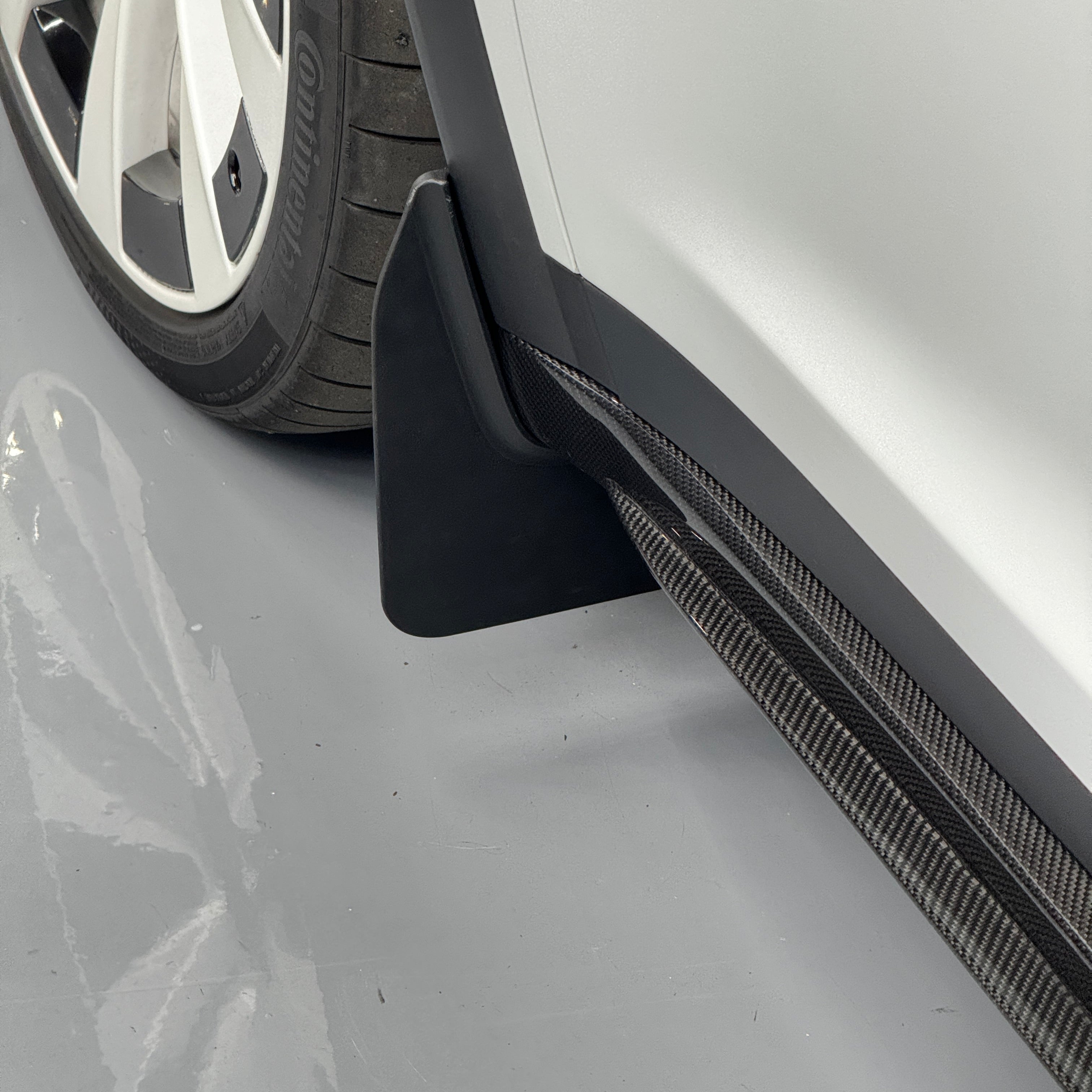 2022+ | Model X Mud Flaps Bendable & Flexible - Screwless (Gen. 2) - S ...