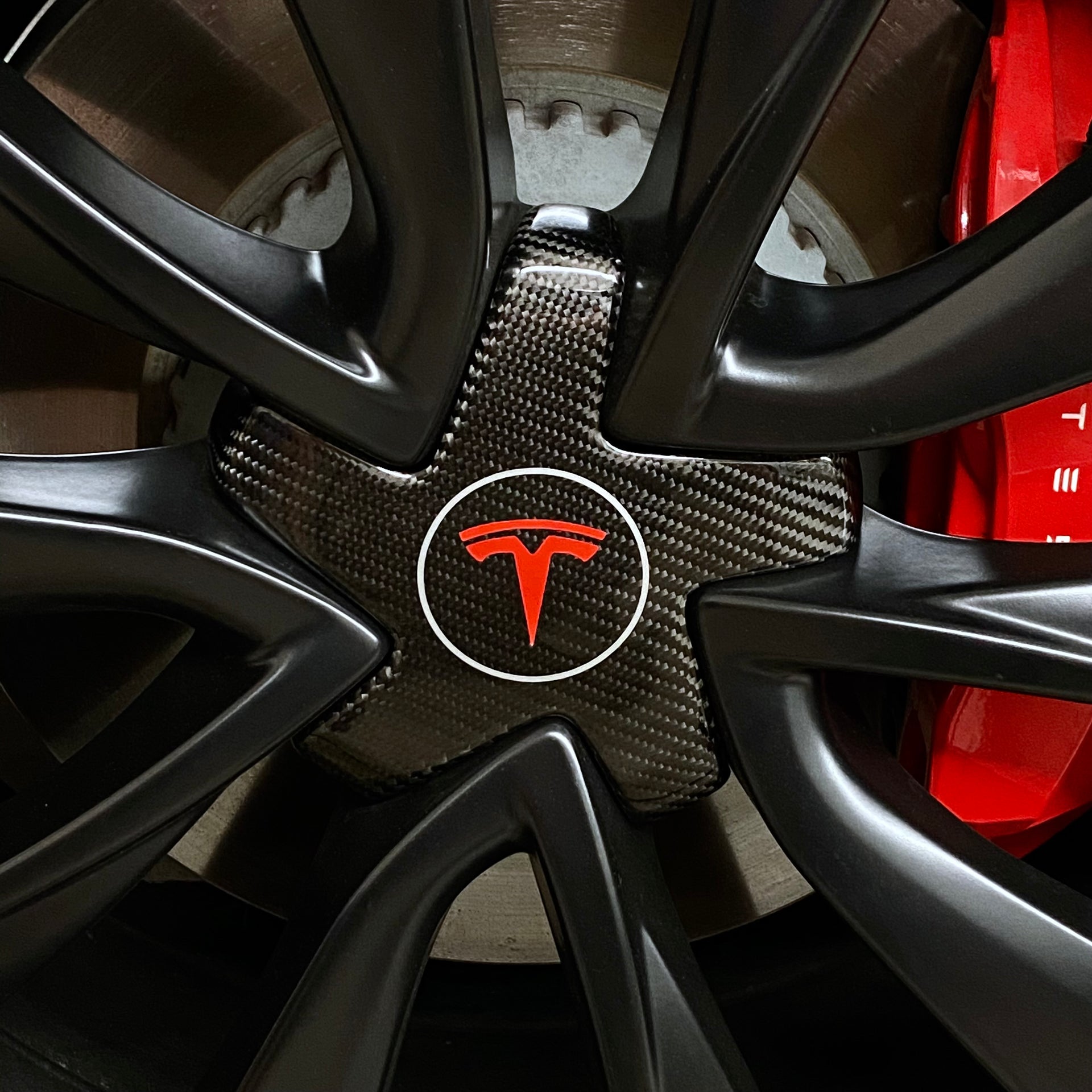 Model 3 - 19" Sport Center Wheel Hubs, Real Molded Carbon Fiber (Set o ...