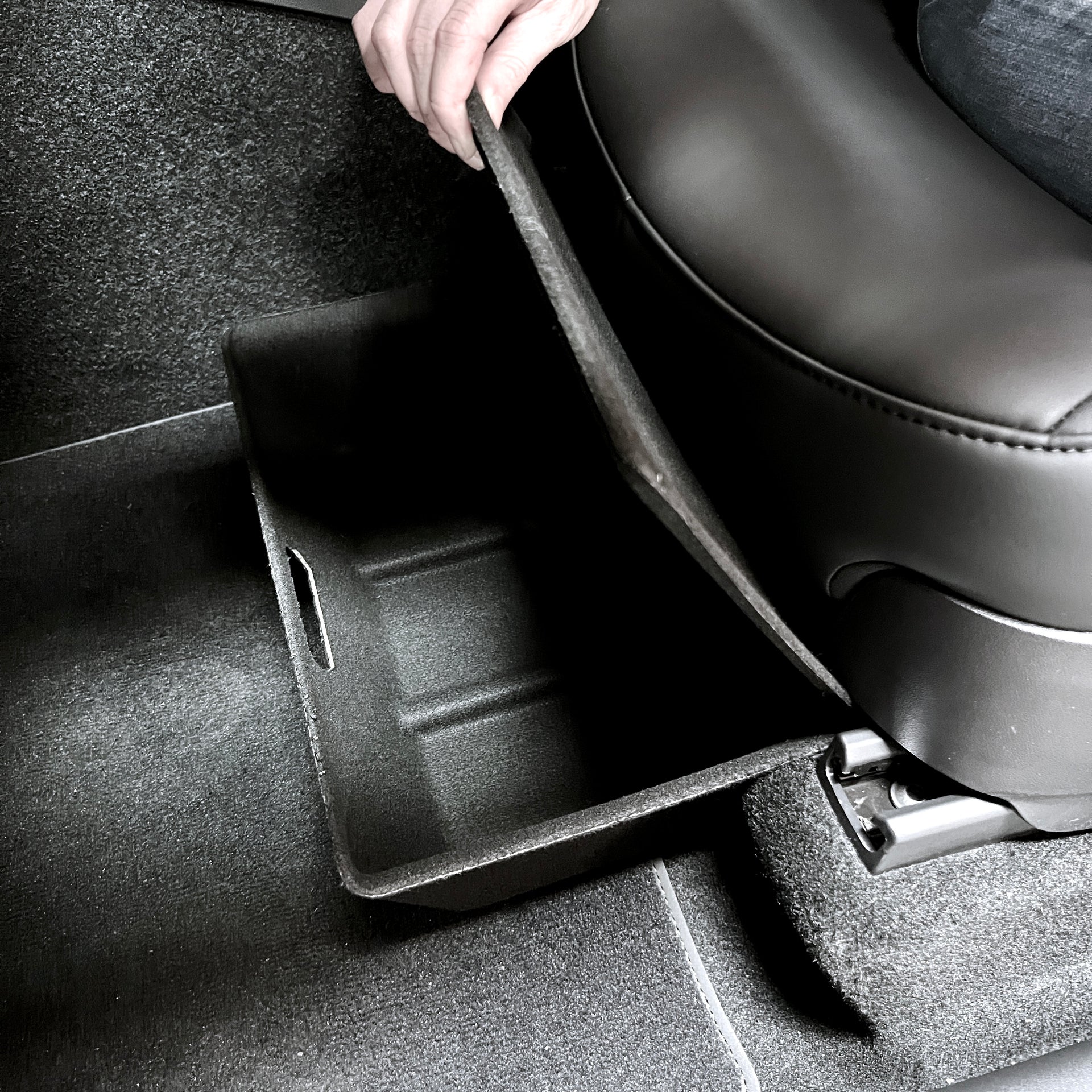 2020-2025 | Model Y Under Seat Sliding Storage Tray With Lid - Version ...