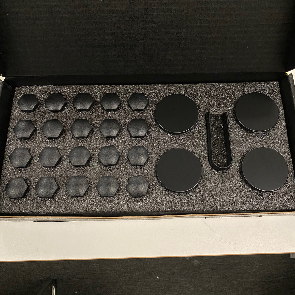 Tesla Model Y Center Caps & Lug Nut Covers - 19" Gemini Wheels – RPM ...