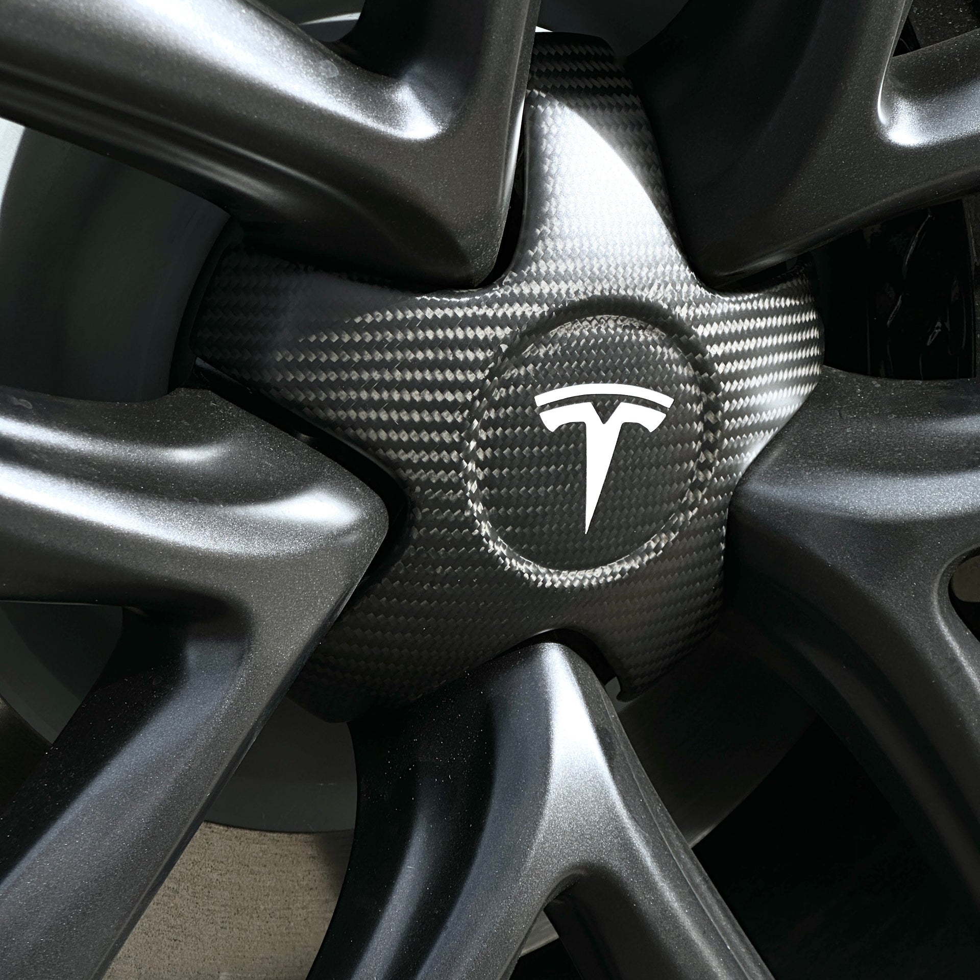 2021+ | Model S - 21" Arachnid Center Wheel Hubs - Real Molded Carbon ...