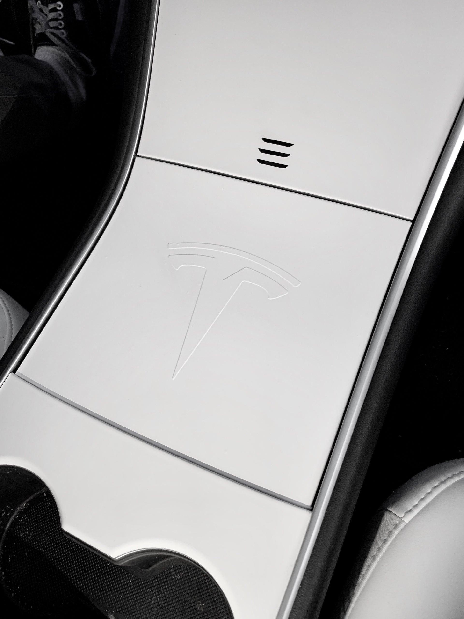 Model 3 & Y Center Console Vinyl Wraps (Gen. 1) – RPM TESLA Aftermarket ...