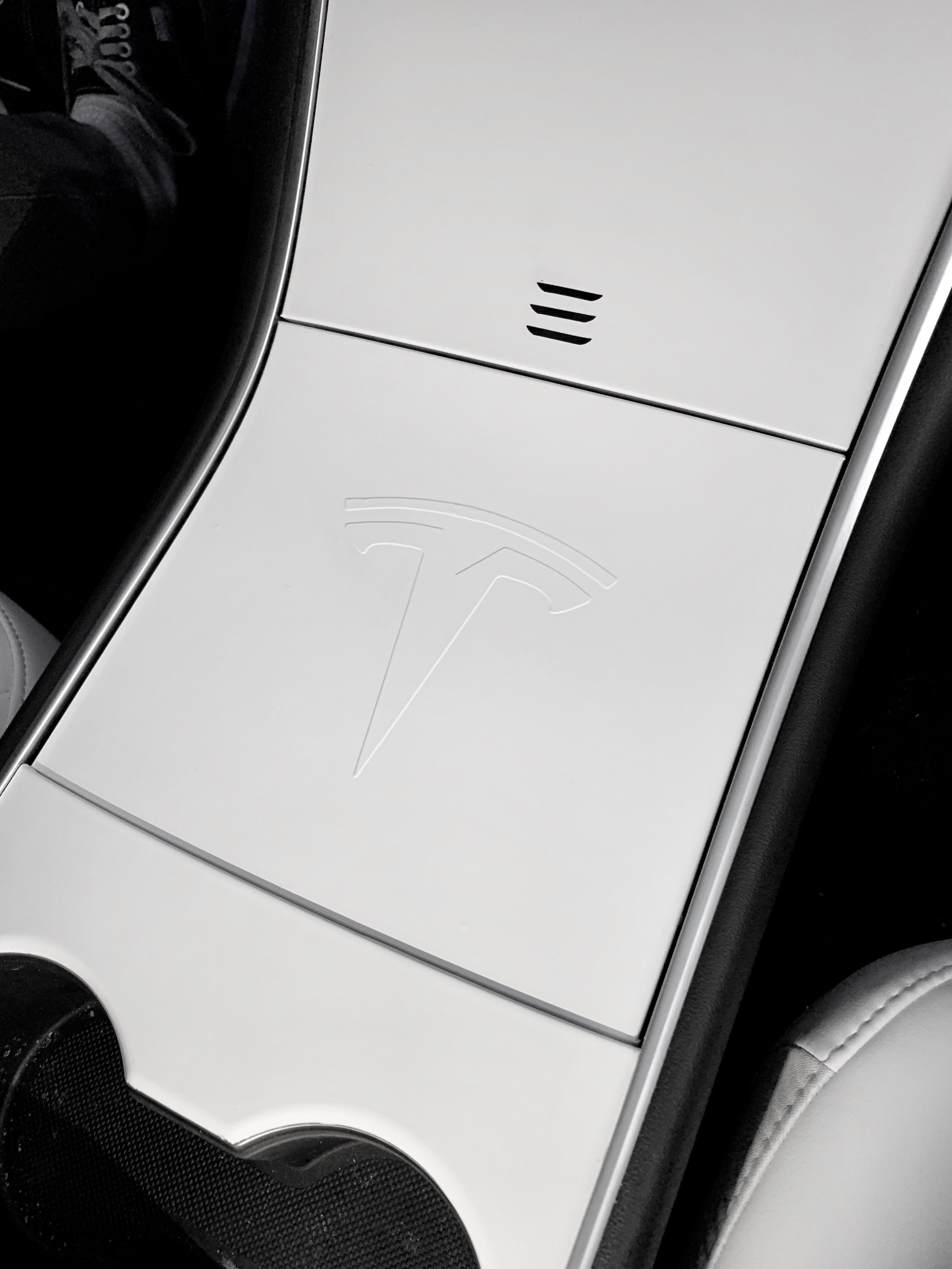 Model 3 & Y Center Console Vinyl Wraps (Gen. 1) – RPM TESLA Aftermarket ...